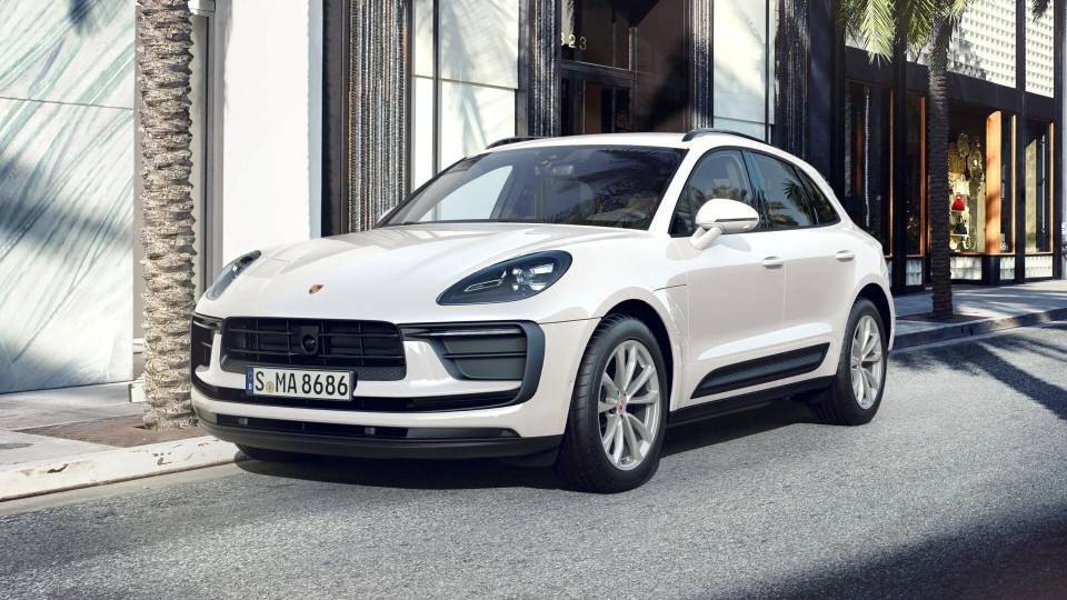 Used Porsche Macan (MY23) for sale at Porsche Southpoint