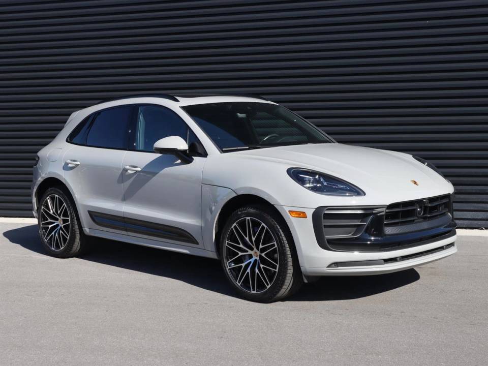 Buy used Porsche Macan at Porsche Clearwater