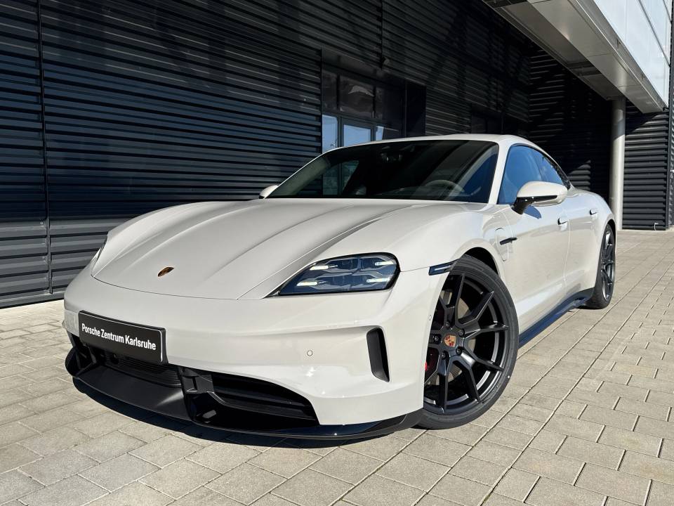 Porsche Taycan GTS gebraucht beim Porsche Zentrum Karlsruhe kaufen