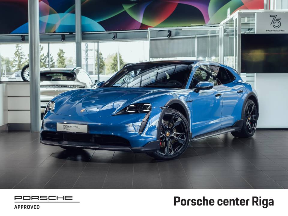 Pērc lietotu Porsche Taycan 4S Cross Turismo pie Porsche Center Riga