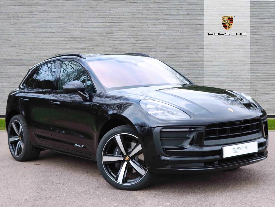 Used Porsche Macan T (MY24) for sale at Porsche Centre Cambridge
