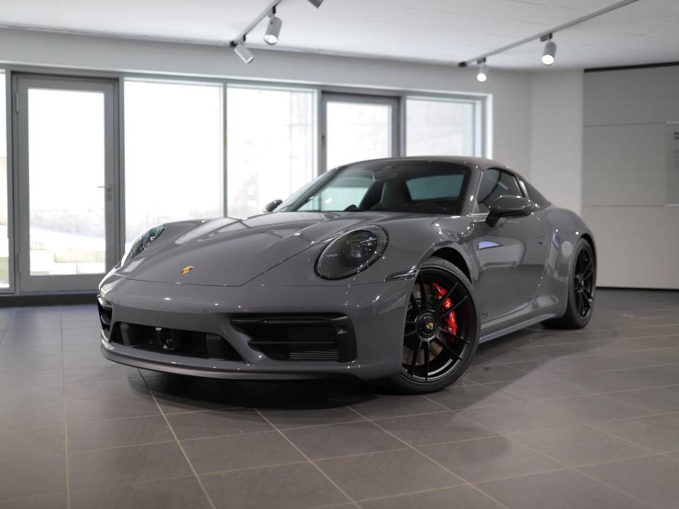 Porsche 911 Targa 4 GTS gebraucht beim Porsche Zentrum Garmisch ...