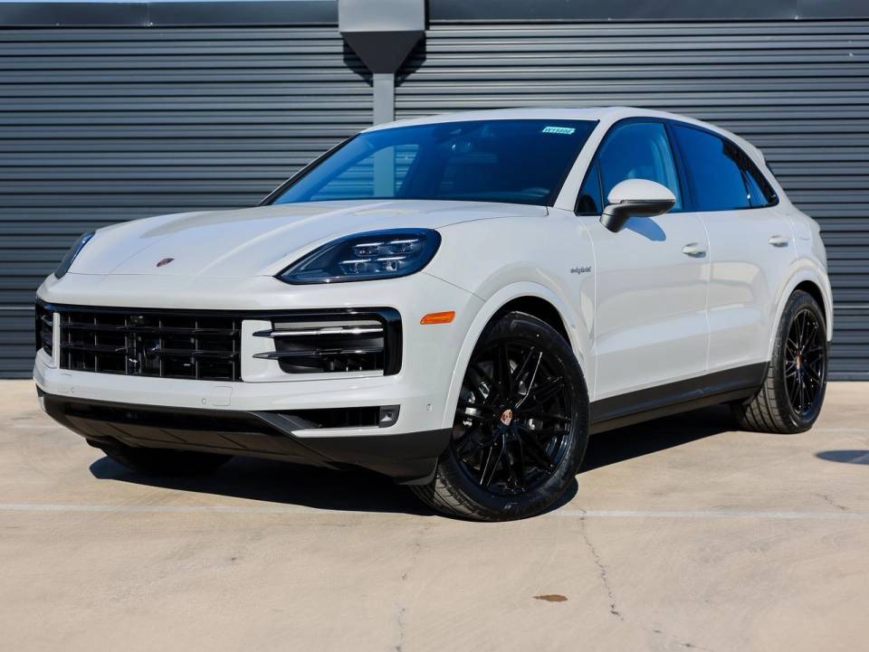 Media for Porsche Cayenne E-Hybrid at Porsche Austin