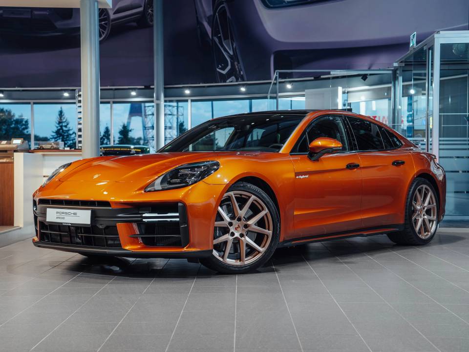 Used Porsche Panamera 4 E-Hybrid (MY24) for sale at Porsche Center Riga