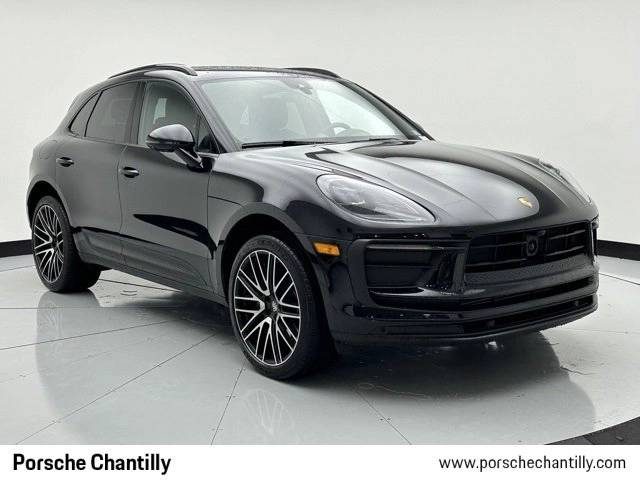 Buy used Porsche 2022 Porsche Macan at Porsche Chantilly