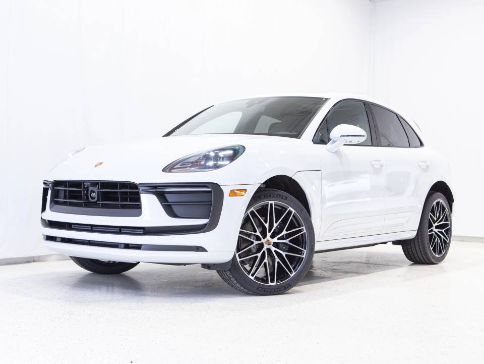 Achetez votre Porsche Macan neuve au Porsche Centre Oakville