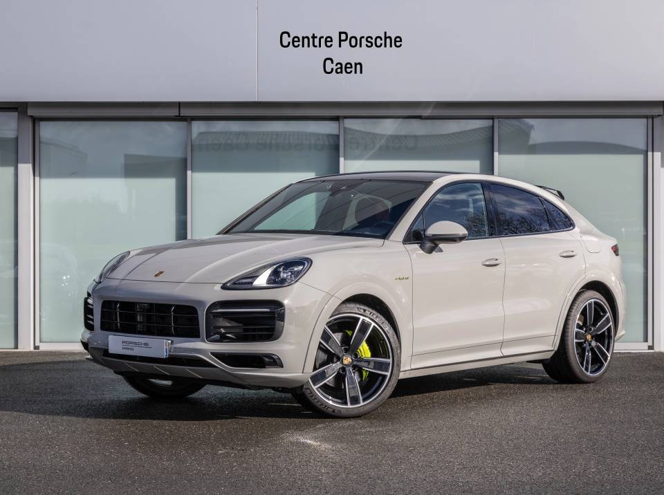 Achetez votre Porsche Cayenne E-Hybrid Coupé (MY22) d'occasion ou ...