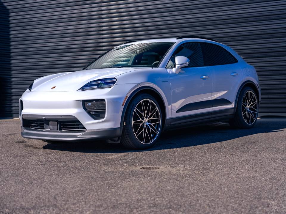 New Porsche Macan 4 Electric for sale at Porsche Mobile