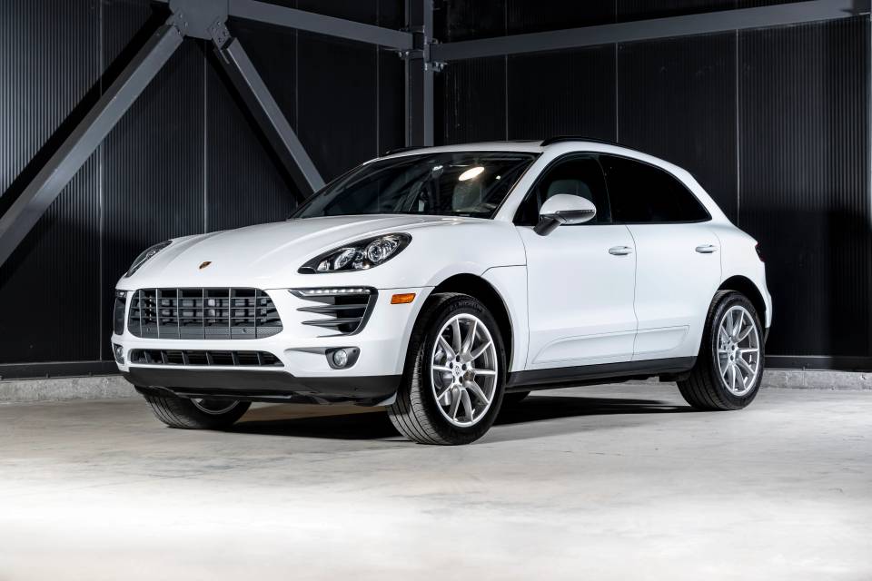 Achetez un Porsche Macan d'occasion ou dans votre Porsche Centre Québec