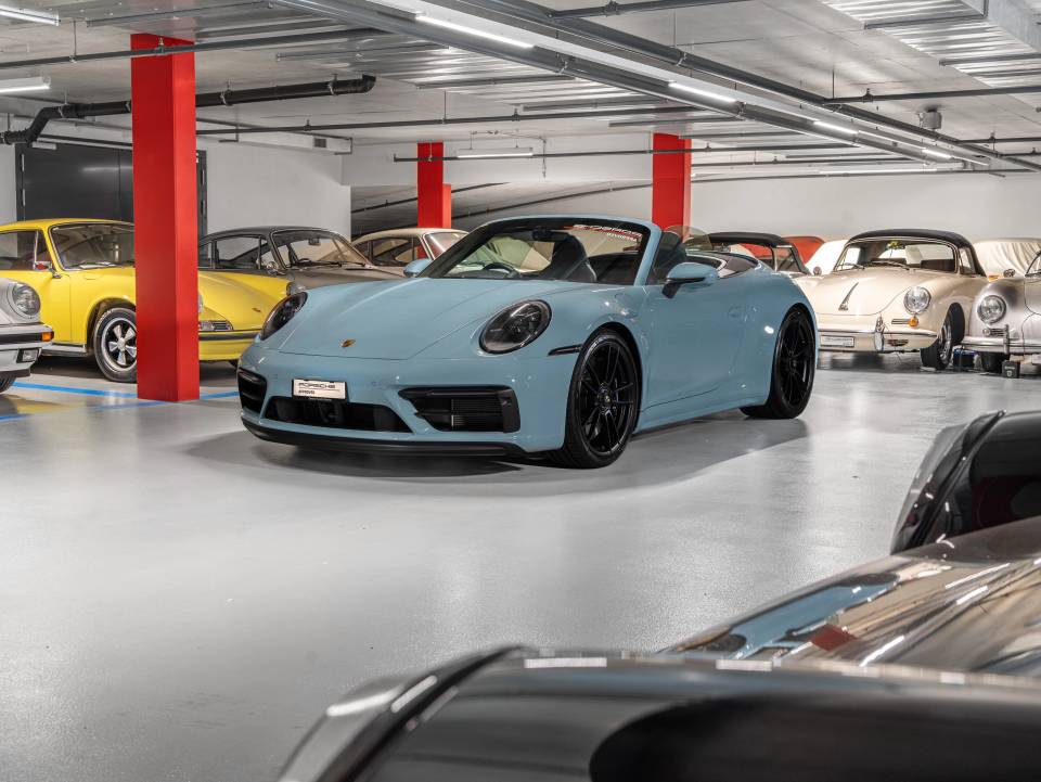 Porsche 911 Carrera 4 GTS Cabriolet gebraucht beim Centre Porsche ...