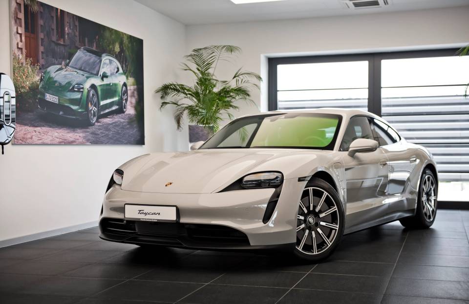Kup nowe Porsche Taycan w Porsche Center Krakow