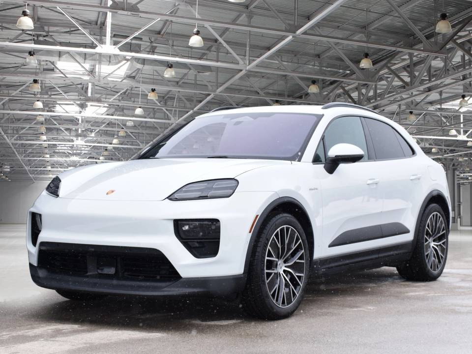 Used Porsche Macan Electric for sale at Porsche Centre London