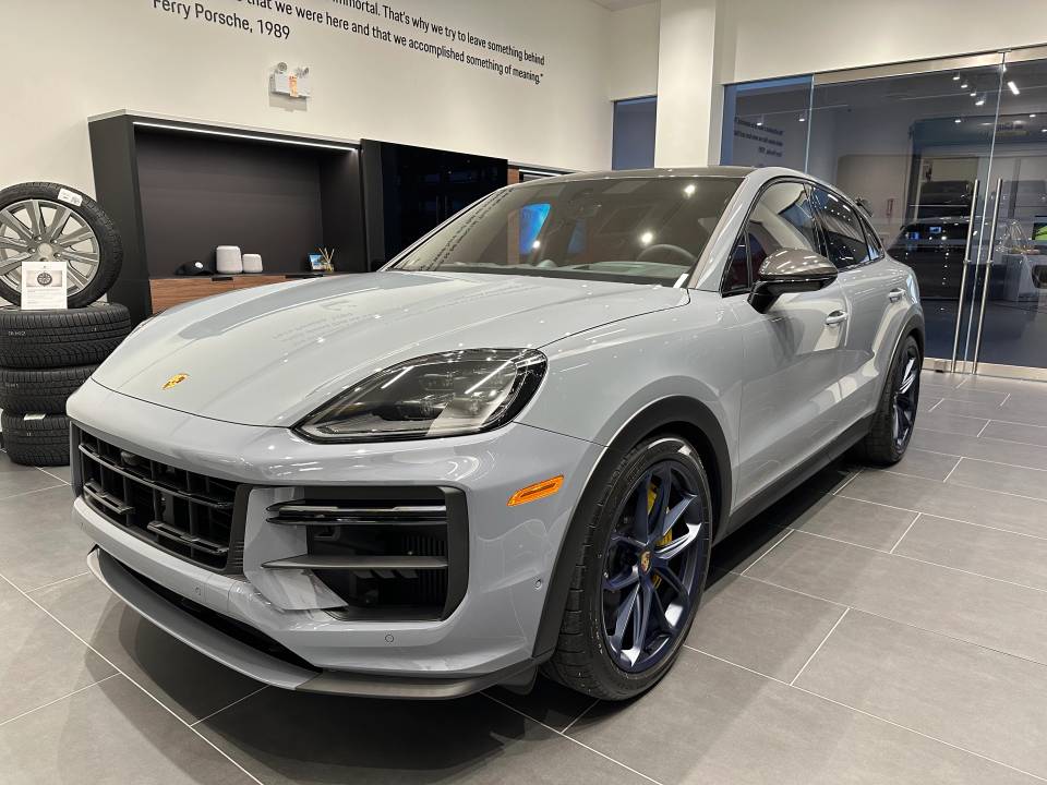 Achetez un Porsche Le Nouveau Cayenne Turbo GT neufs ou dans votre ...