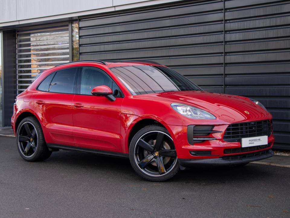 Used Porsche Macan (MY21) for sale at Porsche Centre Cambridge