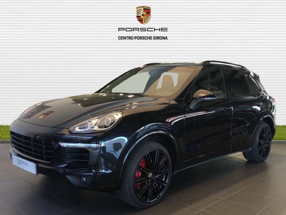 Compre el Porsche Cayenne Diesel Tiptronic de sus sueños en Centro ...
