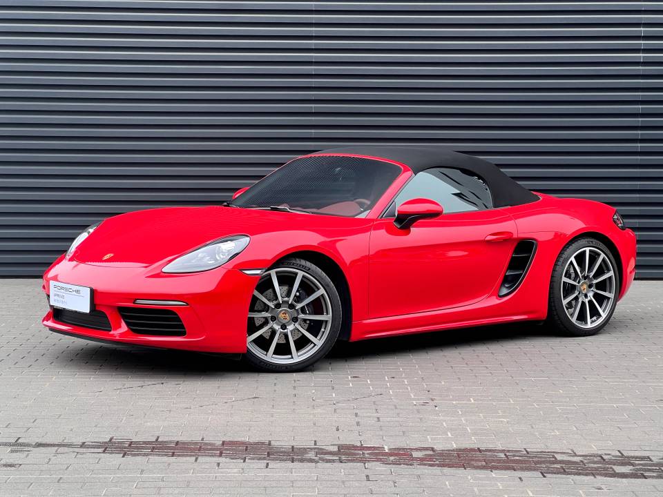 Used Porsche 718 Boxster for sale at Porsche Centre Nanning Xingning
