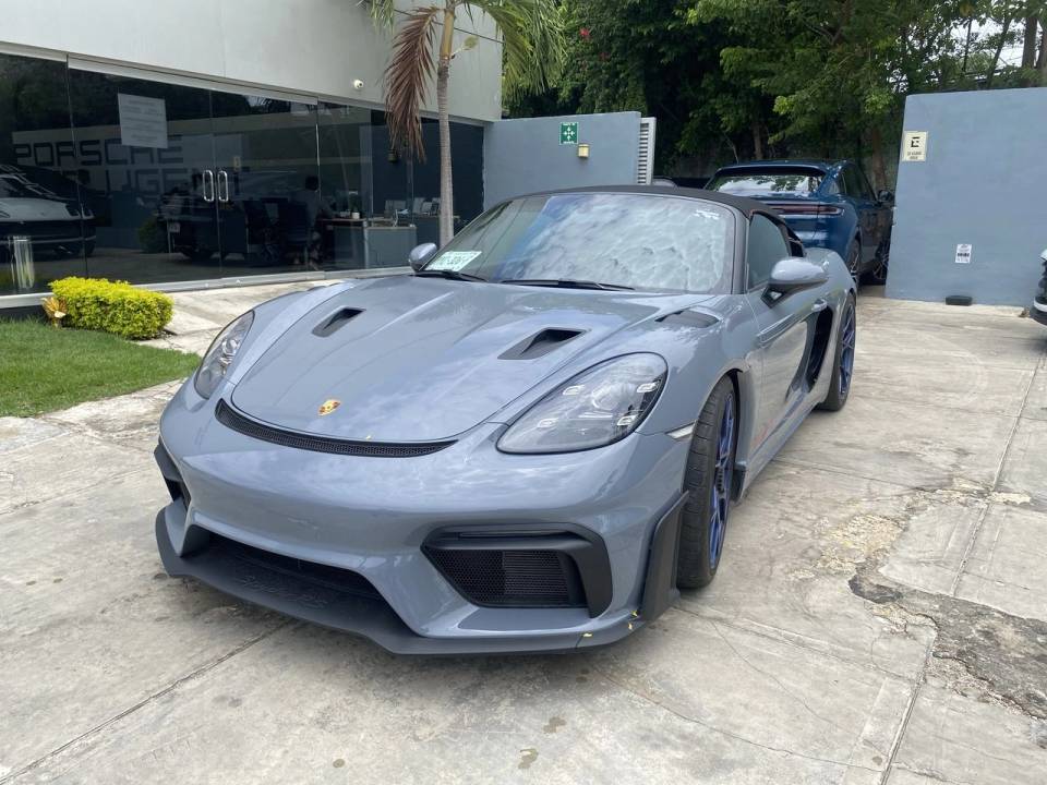 Compre el Porsche 718 Spyder RS de sus sueños en Porsche Centre Merida
