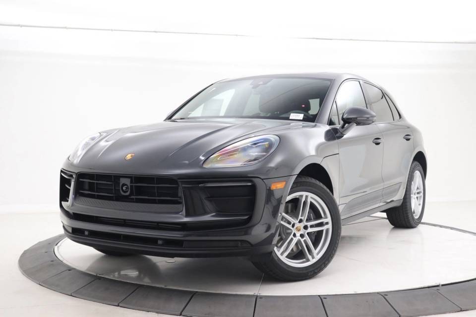 Buy new Porsche Macan at Rusnak/Pasadena