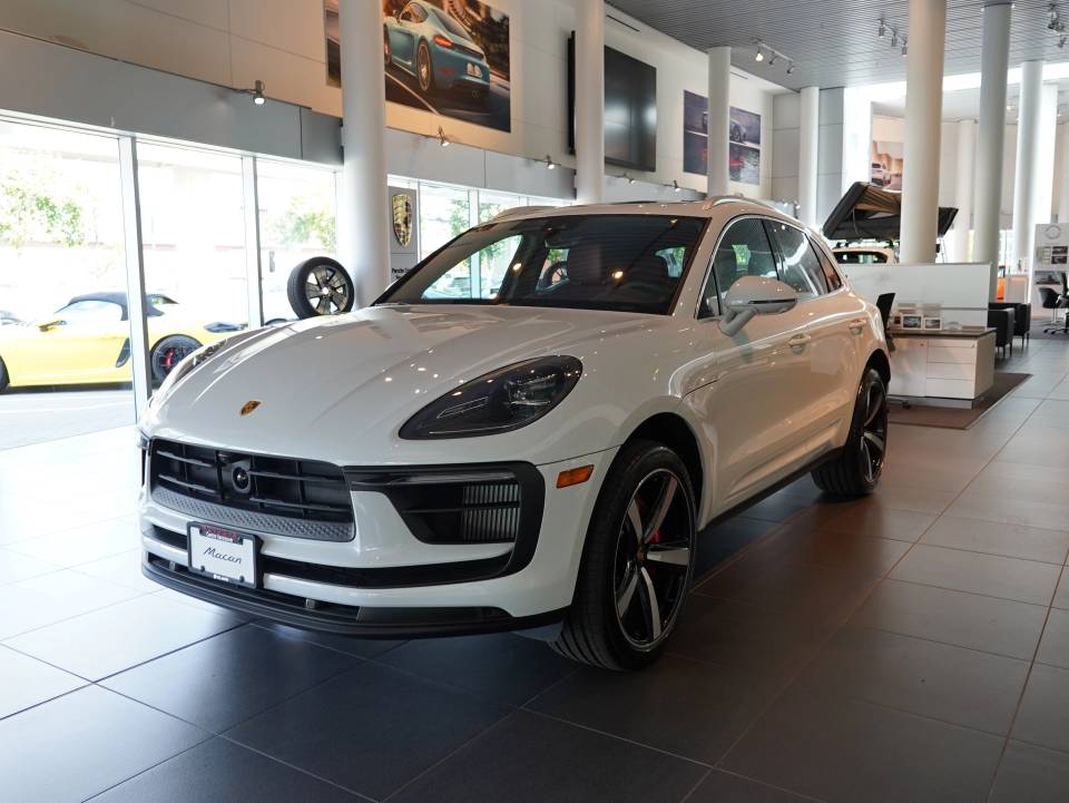 Used Porsche Macan S for sale at Porsche Centre Vancouver