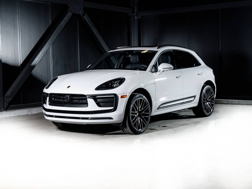 New Porsche Macan for sale at Porsche Centre Québec