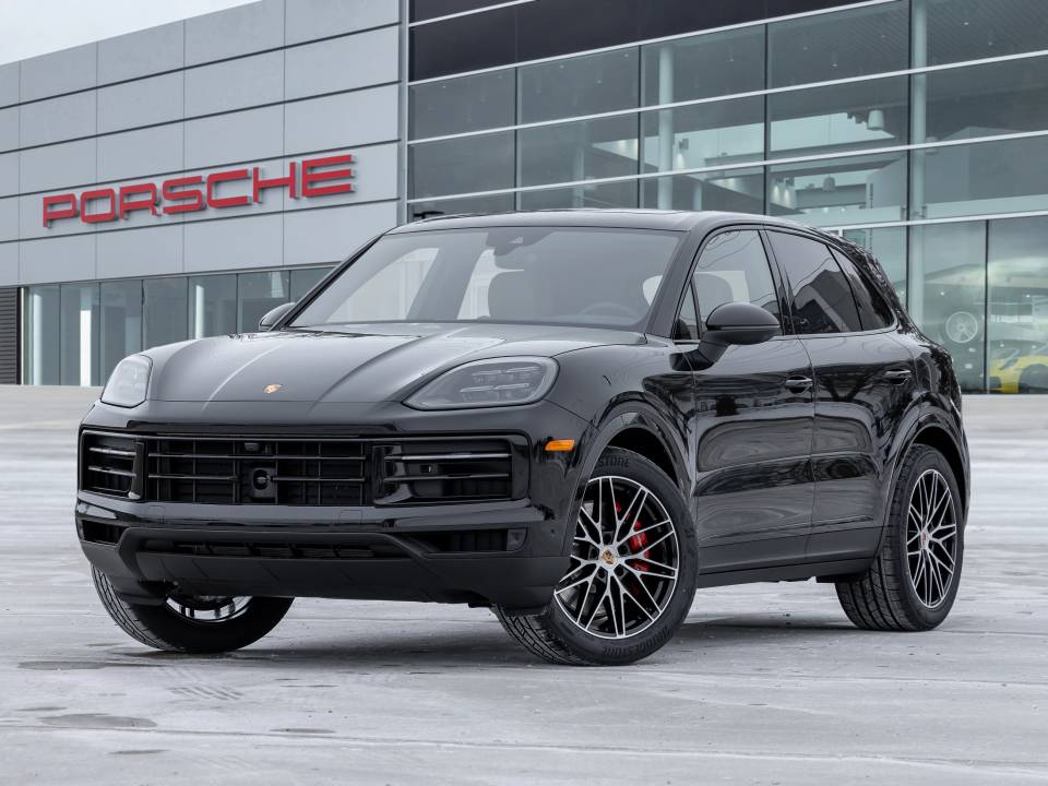 Achetez un Porsche Cayenne S neufs ou dans votre Porsche Centre Markham
