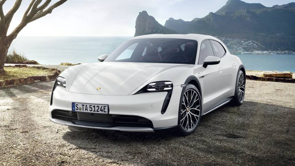 Buy new Porsche Taycan 4 Cross Turismo at Porsche Studio Siam Paragon