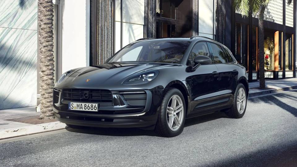 Used Porsche Macan (MY23) for sale at Porsche South Bay