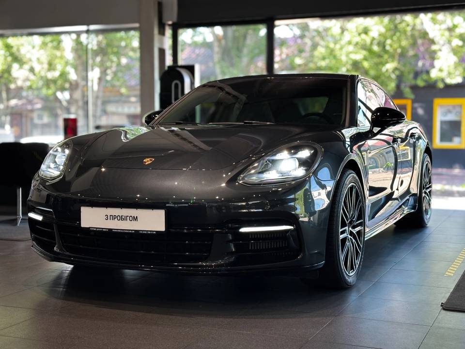 Придбати вживаний Porsche Panamera 4S у Porsche Center Odesa