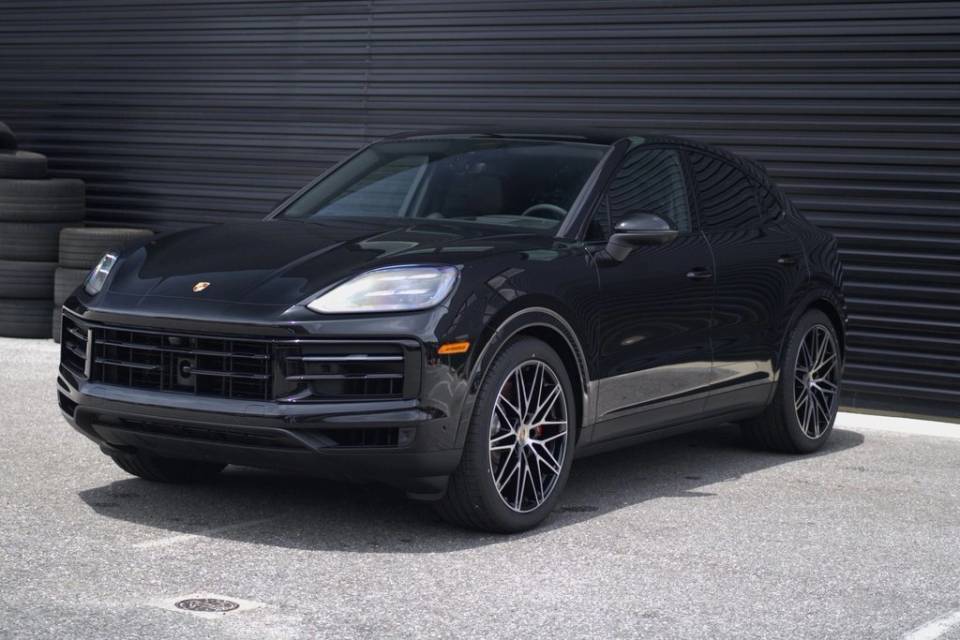 New Porsche Cayenne S Coupe for sale at Porsche Mobile