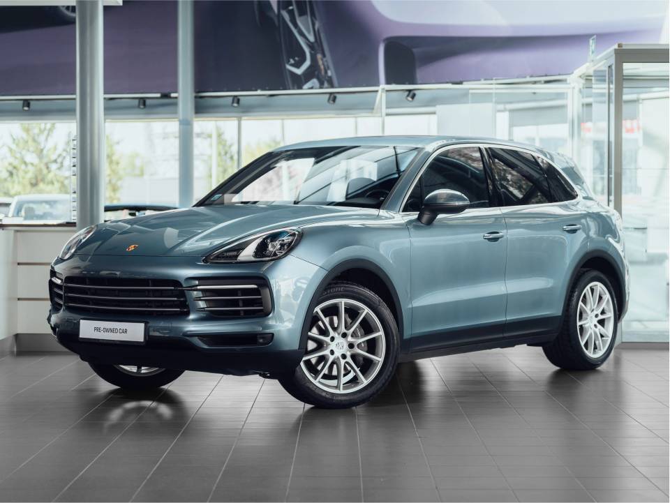 Pirkt lietotu Porsche Cayenne pie Porsche Center Riga