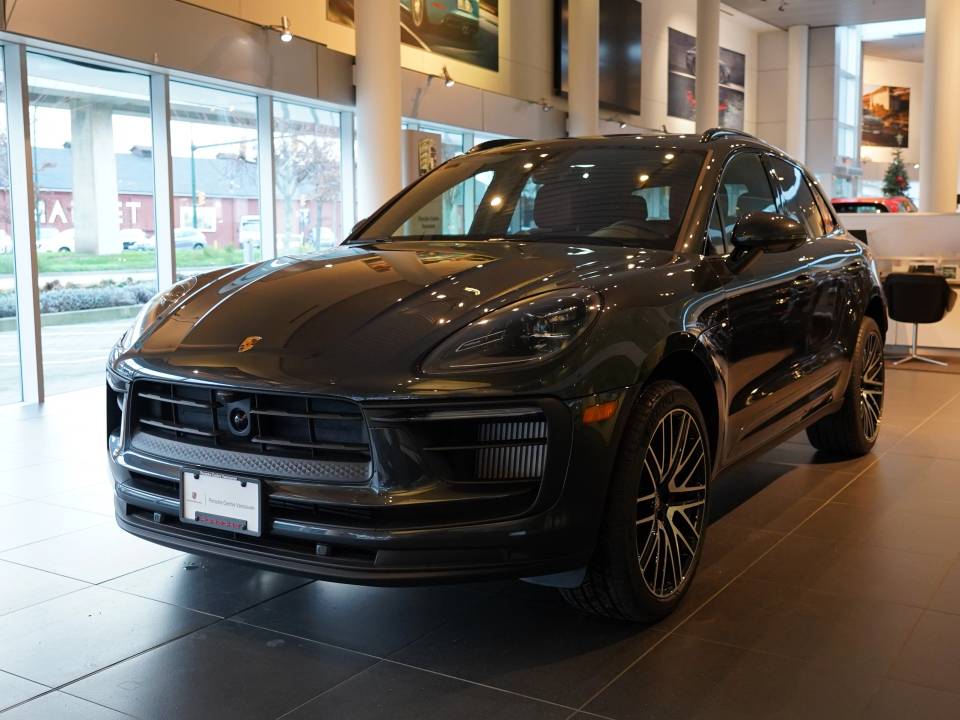 Achetez un Porsche Macan S neufs ou dans votre Porsche Centre Vancouver