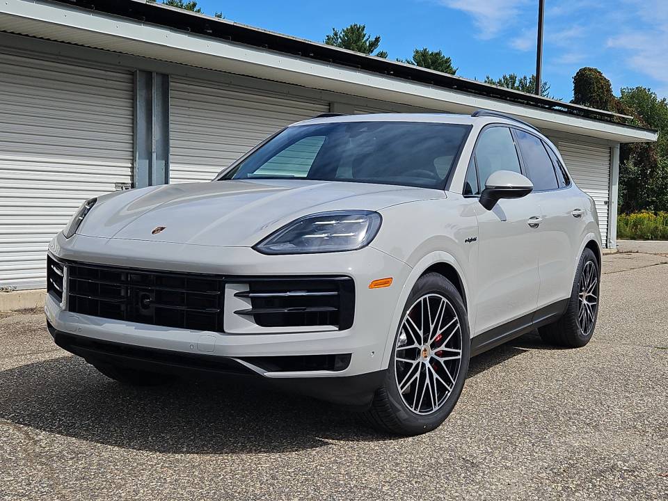 New Porsche Cayenne S E-Hybrid for sale at Porsche Stratham