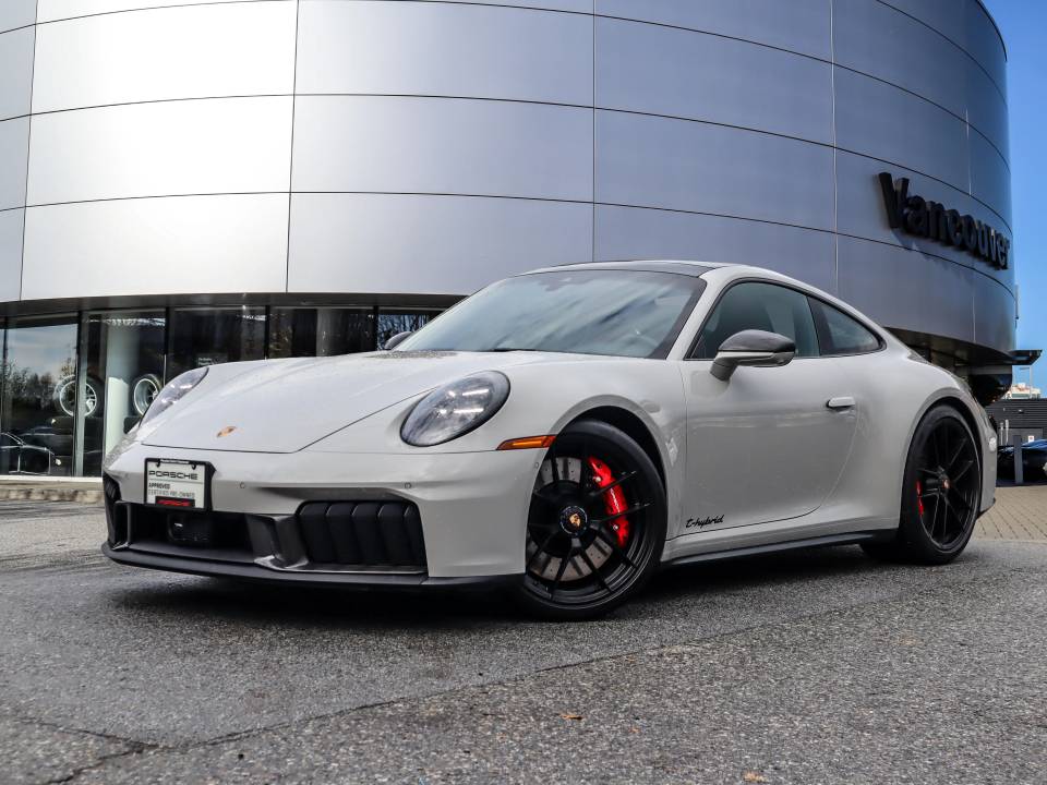 Achetez votre Porsche 911 Carrera 4 GTS d'occasion ou Porsche Centre ...