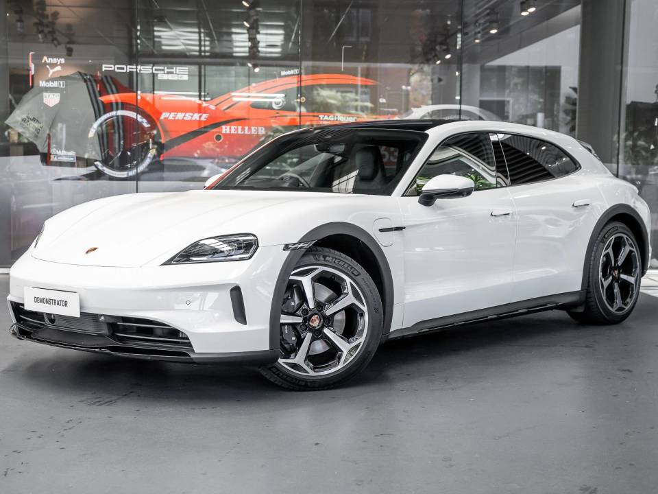 Used Porsche Taycan 4 Cross Turismo for sale at Porsche Centre Brisbane