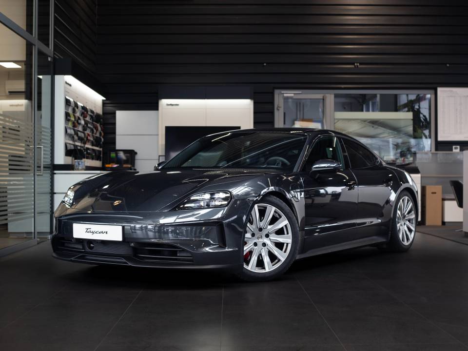 Kupite rabljeno Porsche vozilo Taycan 4S u Porsche Centar Zagreb