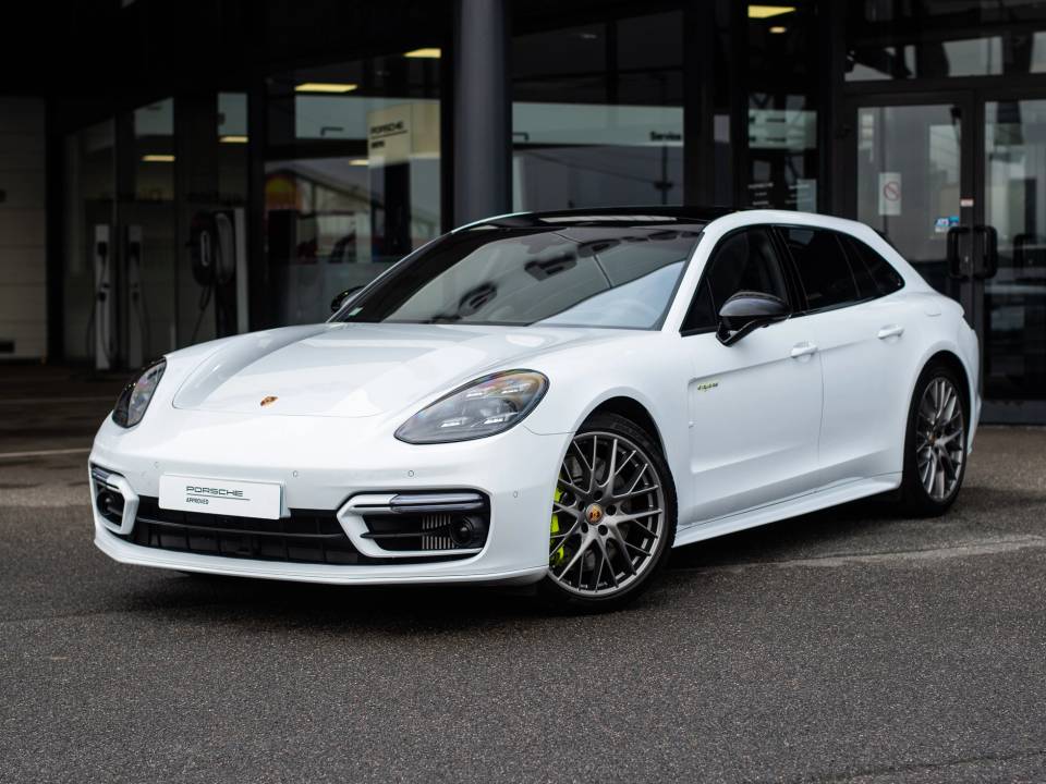 Achetez un Porsche Panamera 4S E-Hybrid Sport Turismo d'occasion ou ...