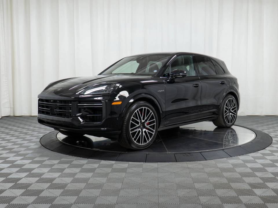 Buy new Porsche Cayenne Turbo E-Hybrid at Isringhausen Imports