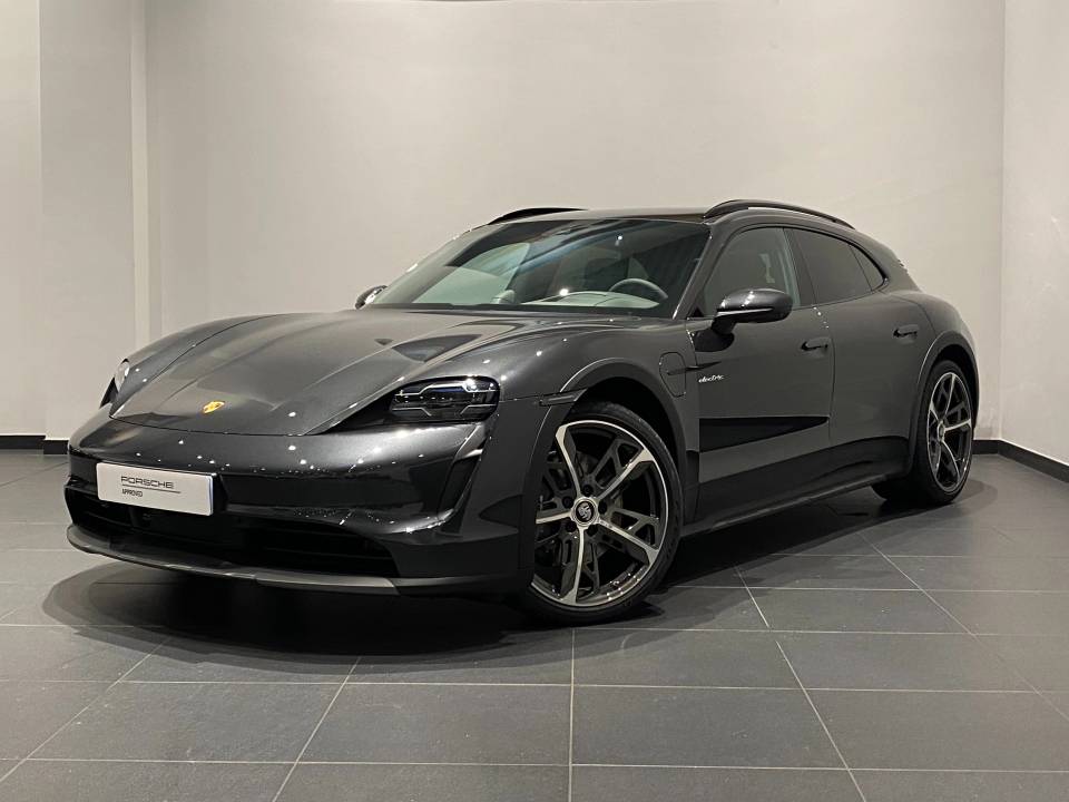 Achetez un Porsche Taycan 4 Cross Turismo d'occasion ou dans votre ...