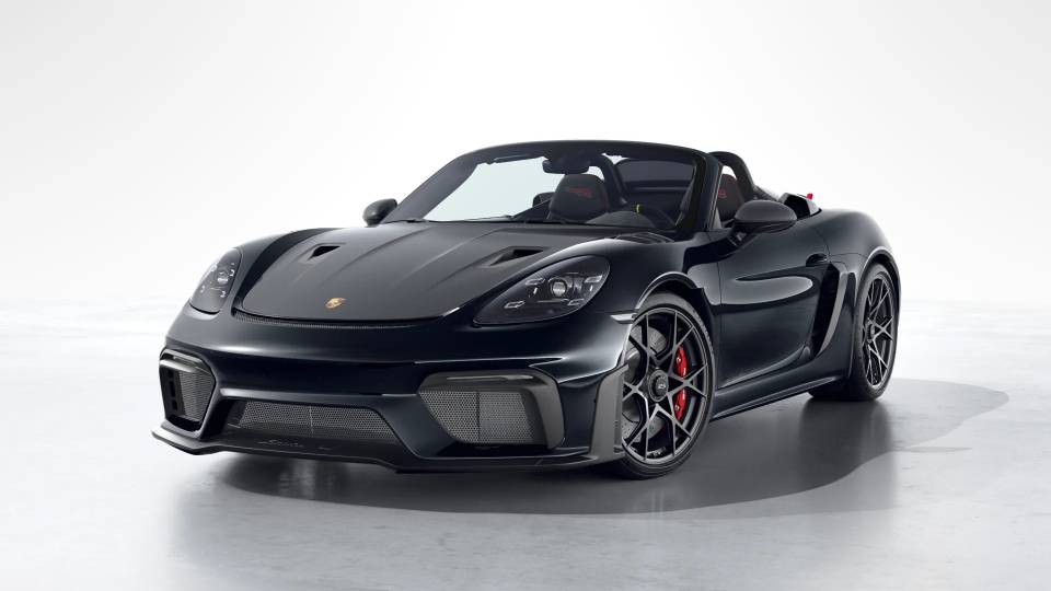 在 台北保時捷中心 購買新保時捷718 Spyder RS