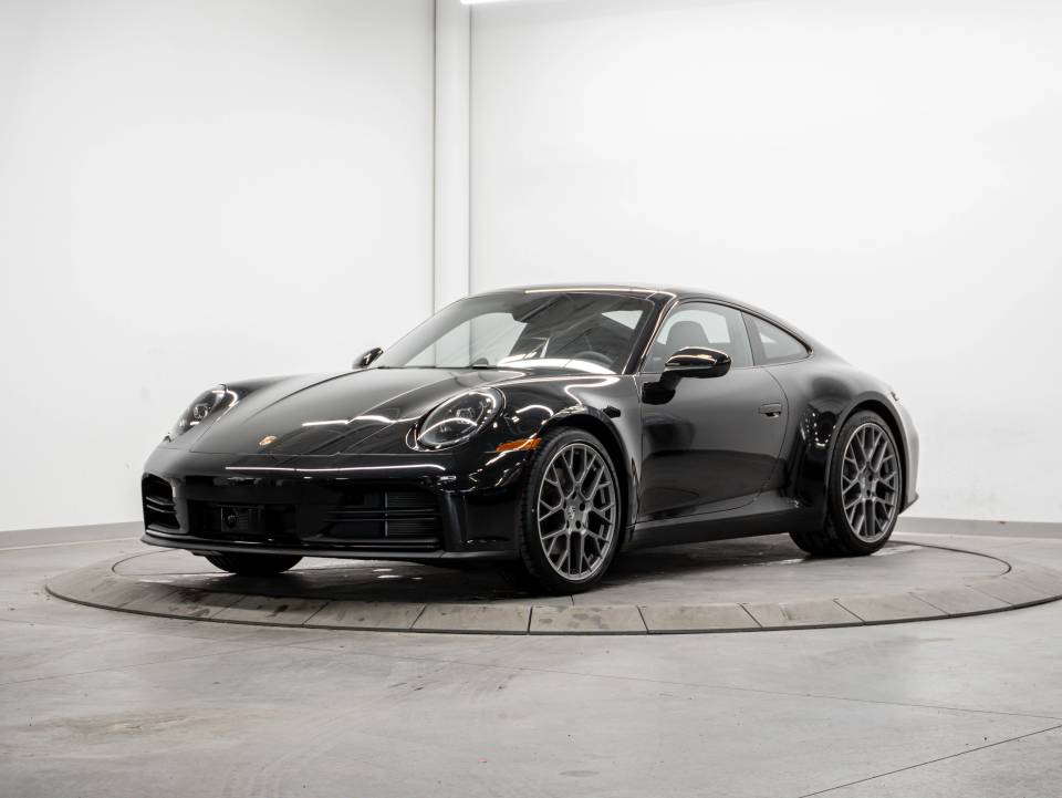 Achetez votre Porsche 911 Carrera neuve au Porsche Centre Edmonton