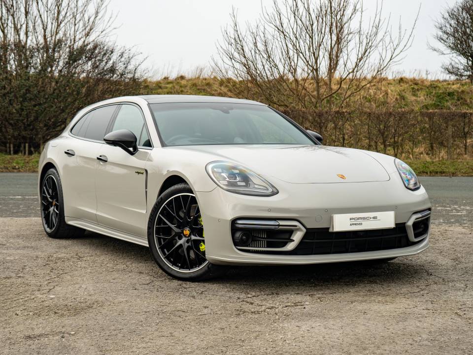 Buy Pre-Owned Porsche Panamera 4 E-Hybrid Sport Turismo Platinum ...