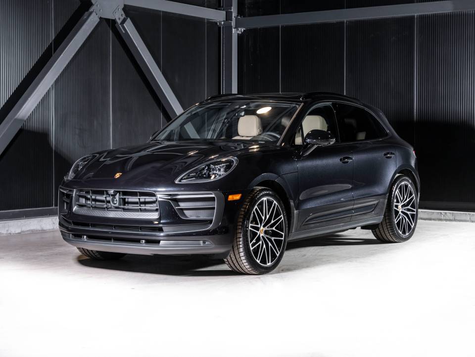 Achetez un Porsche Macan neufs ou dans votre Porsche Centre Québec