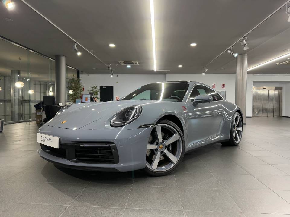 Compre el Porsche 911 Carrera S de sus sueños en Centro Porsche Barcelona