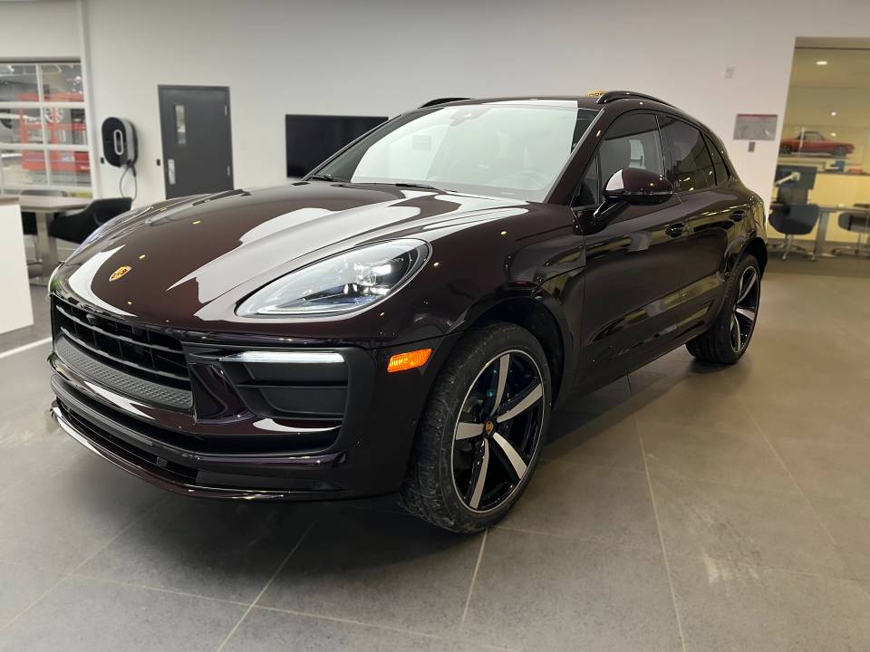Achetez un Porsche Macan neufs ou dans votre Porsche Centre Lauzon
