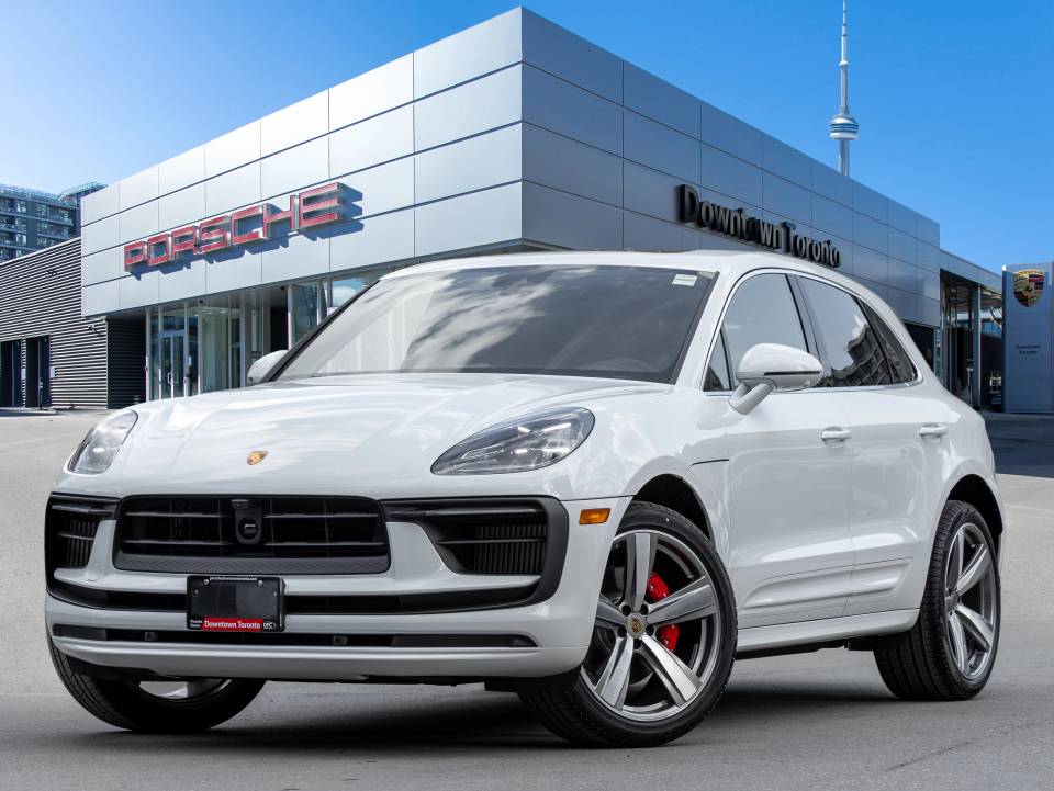 Buy new Porsche Macan S at Porsche Centre Downtown Toronto