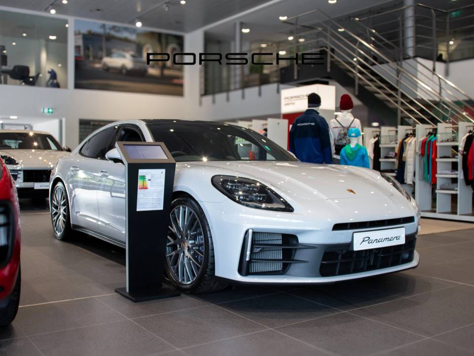 New Porsche Panamera 4 E-Hybrid for sale at Porsche Centre Tonbridge