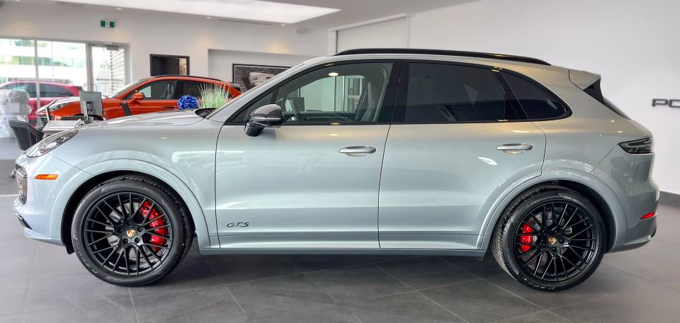 Buy new Porsche Cayenne GTS at Porsche Centre Lauzon