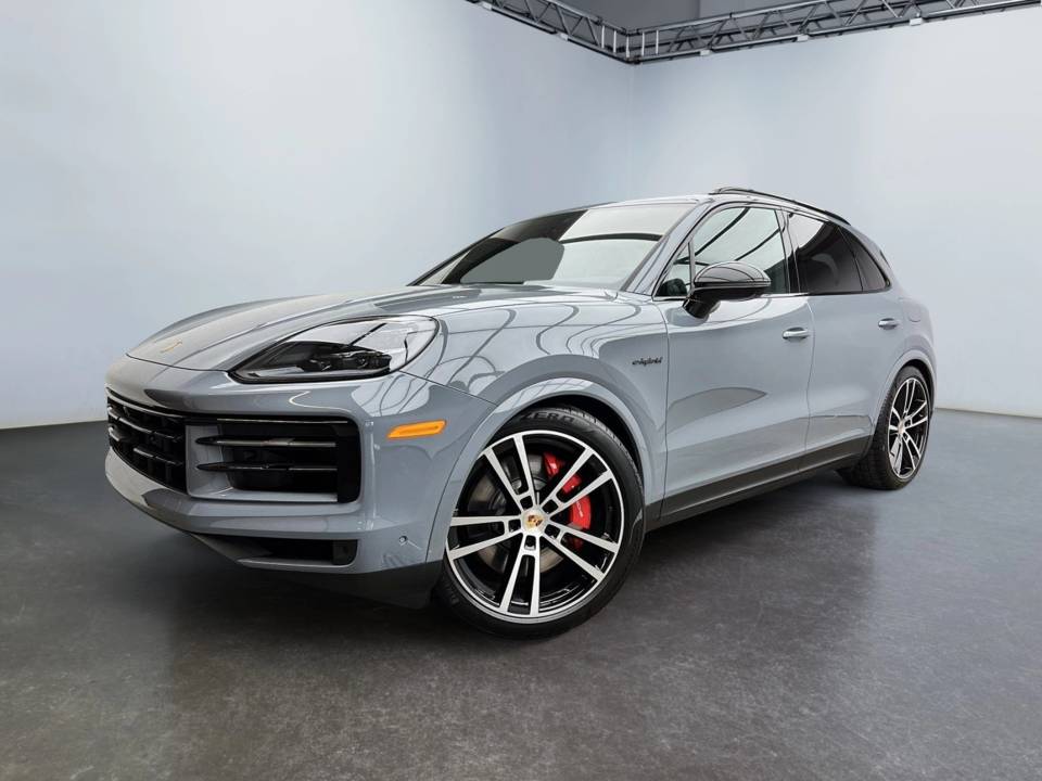 Achetez votre Porsche Cayenne S E-Hybrid (MY24) d'occasion ou Porsche ...
