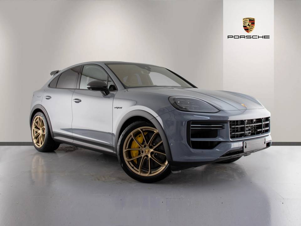 Buy new Porsche Cayenne Turbo E-Hybrid Coupé with GT Package at Porsche ...