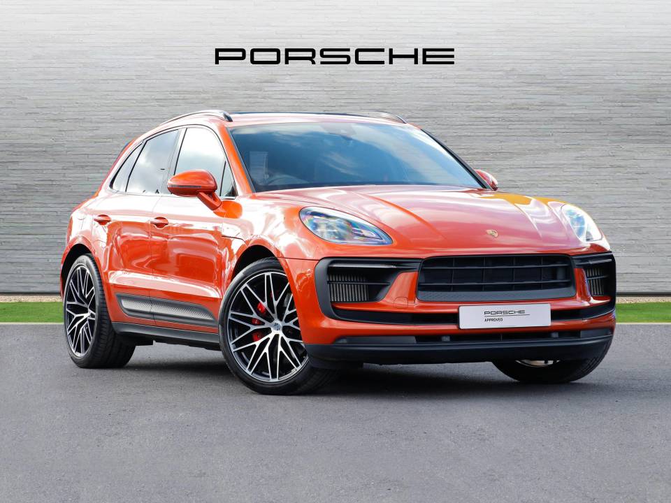 Buy Pre-Owned Porsche Macan S (MY24) at Porsche Centre Sheffield